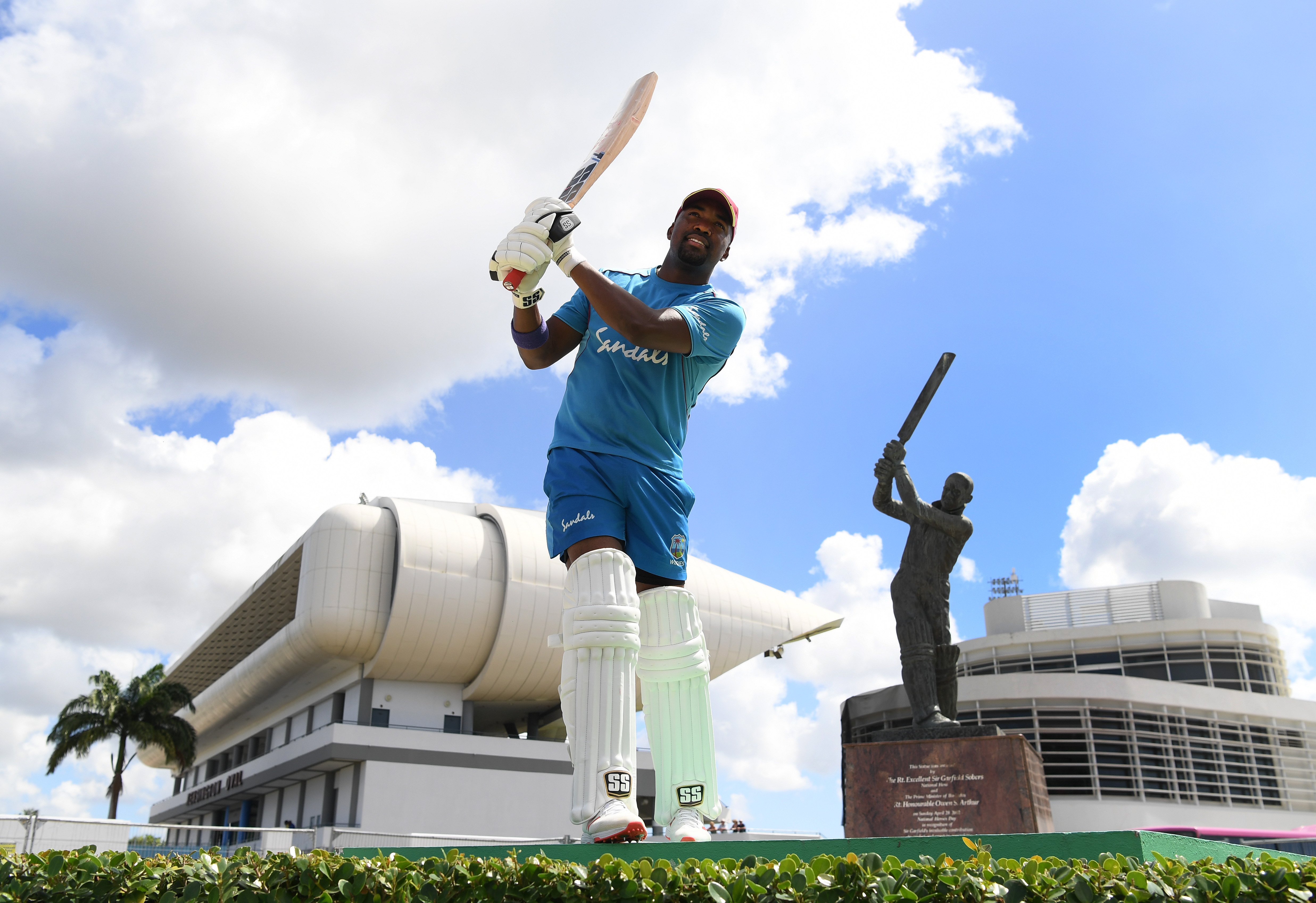 Windies players thrilled as Sir Garry joins them on eve of Test Series ...